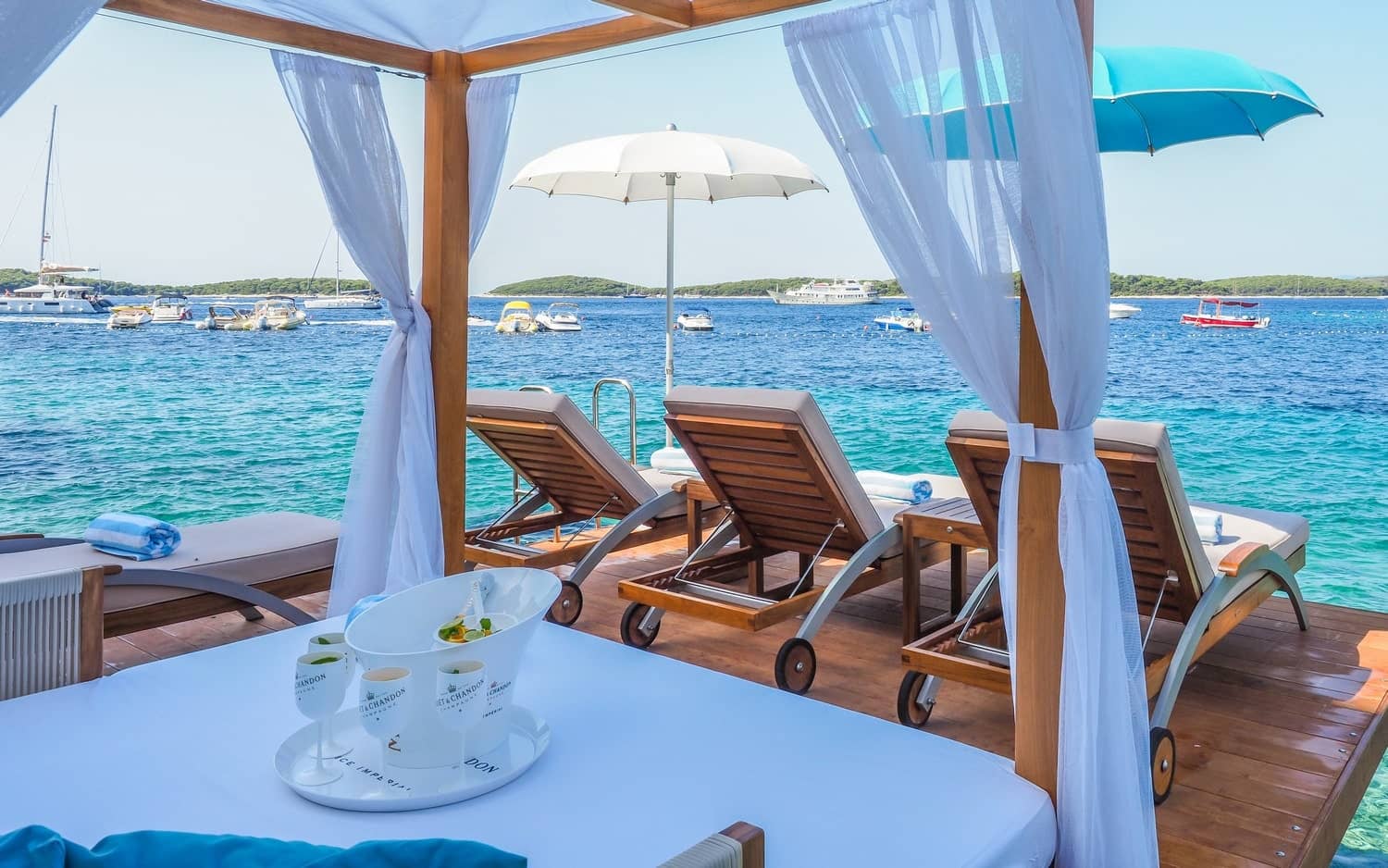 Beach club – Beach Club Hvar